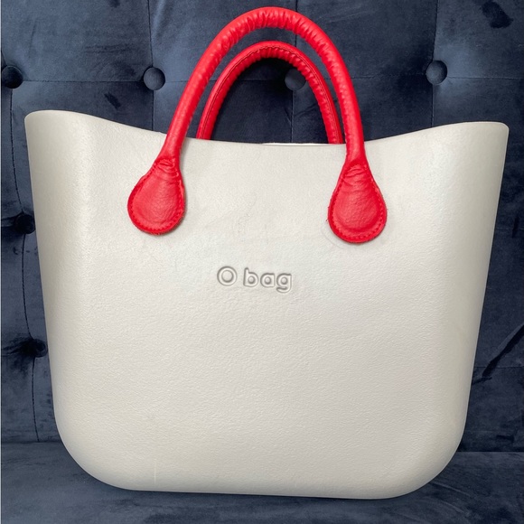 O Bag | Bags | O Bag From Italy With Red And White Insert And Short Red ...